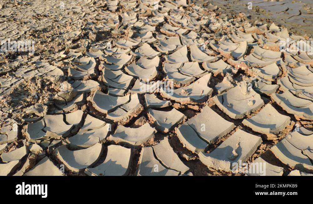 Dried out soil Stock Videos & Footage - HD and 4K Video Clips - Alamy