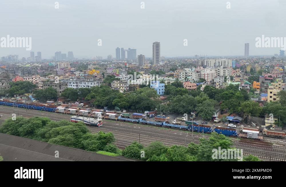 Howrah railway platform Stock Videos & Footage - HD and 4K Video Clips ...
