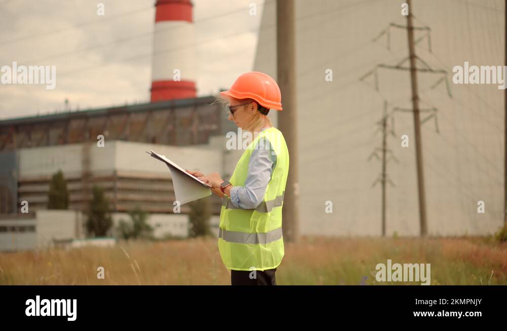 Inspect power lines Stock Videos & Footage - HD and 4K Video Clips - Alamy