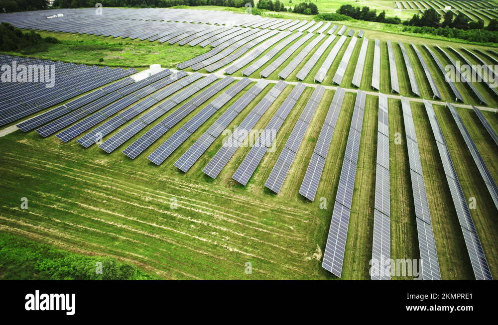Solar array aerial Stock Videos & Footage - HD and 4K Video Clips - Alamy