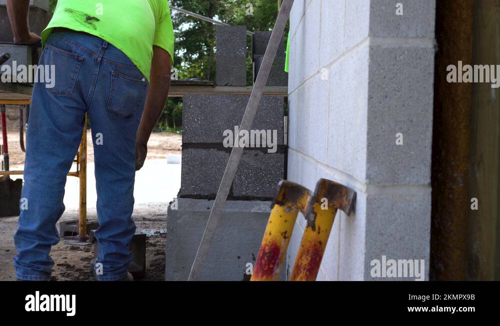 Pillar construction Stock Videos & Footage - HD and 4K Video Clips - Alamy