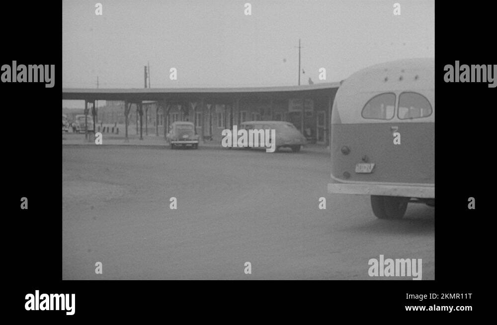 1940s buses Stock Videos & Footage - HD and 4K Video Clips - Alamy