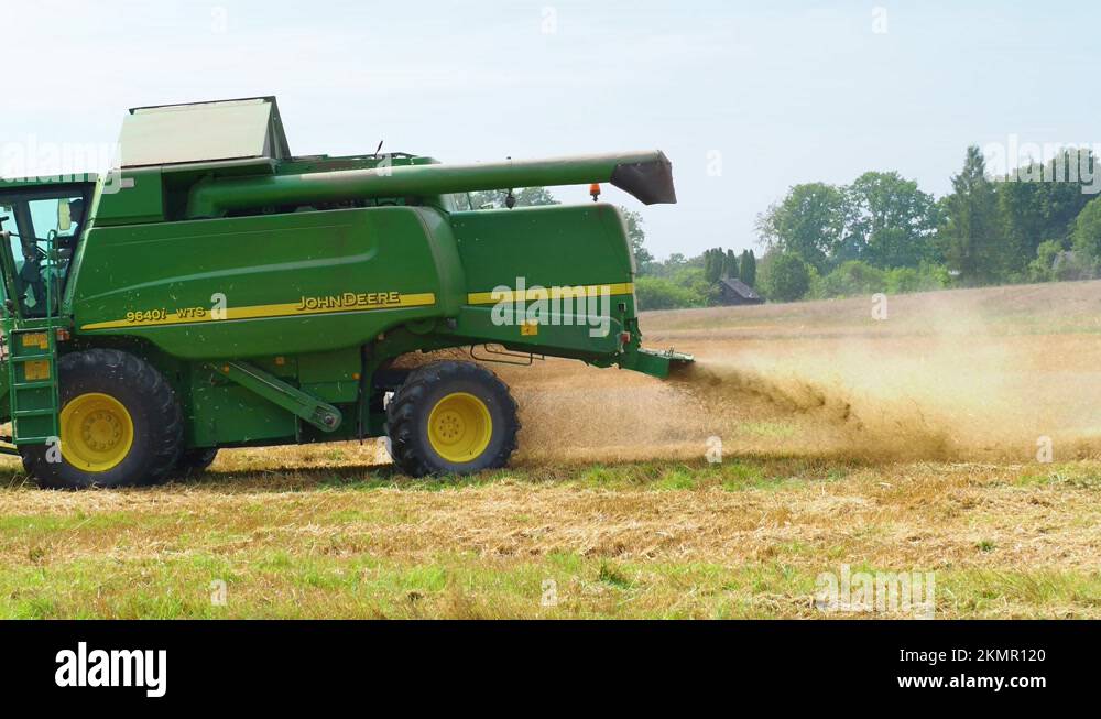 Threshes Stock Videos & Footage - HD and 4K Video Clips - Alamy