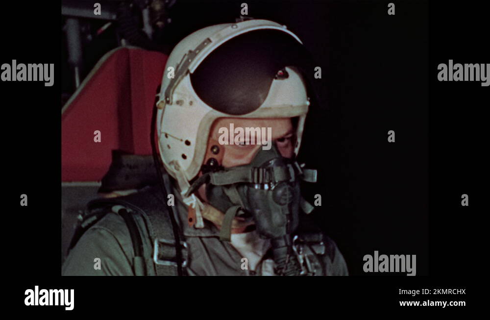 Co pilot gunner Stock Videos & Footage - HD and 4K Video Clips - Alamy