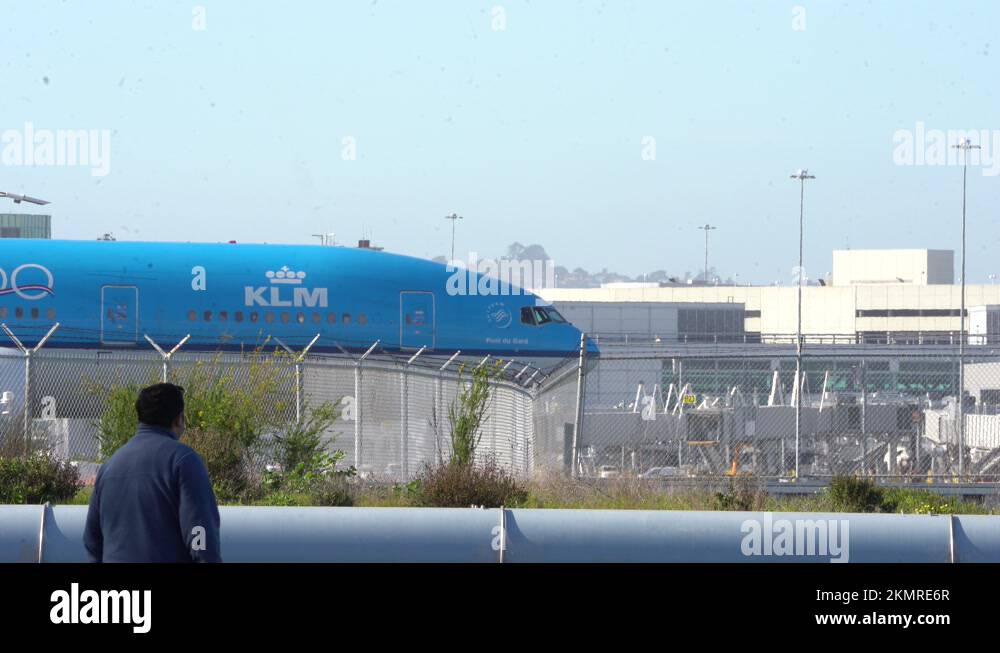 Klm plane Stock Videos & Footage - HD and 4K Video Clips - Alamy