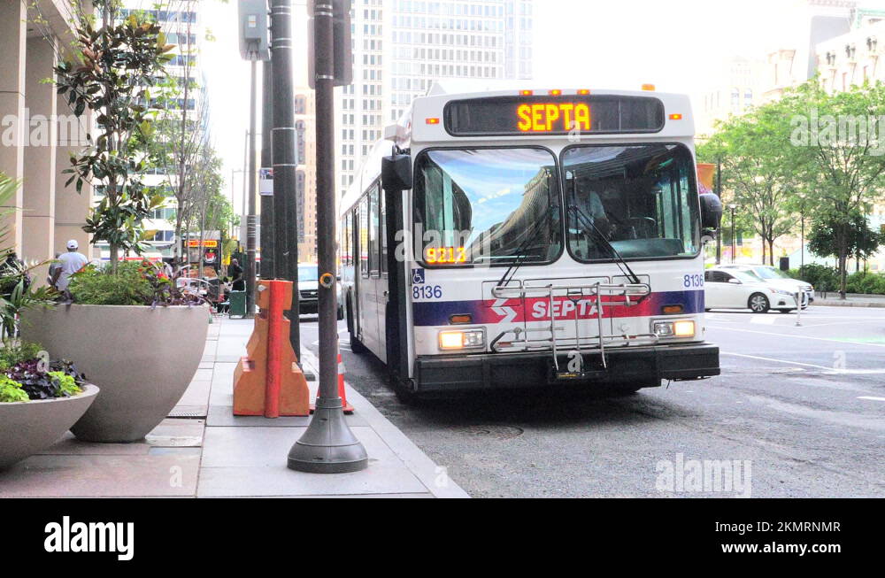Philadelphia bus Stock Videos & Footage - HD and 4K Video Clips - Alamy