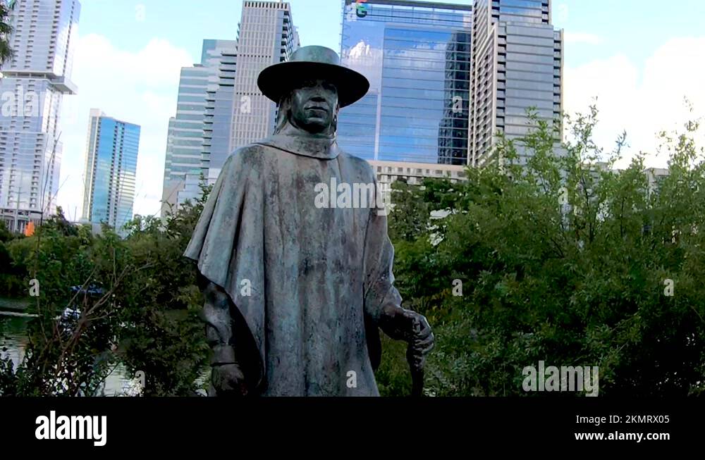 Ray vaughan statue Stock Videos & Footage - HD and 4K Video Clips - Alamy