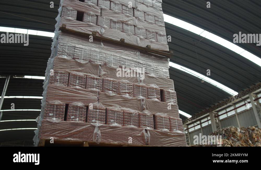 Medium sized machine Stock Videos & Footage - HD and 4K Video Clips - Alamy