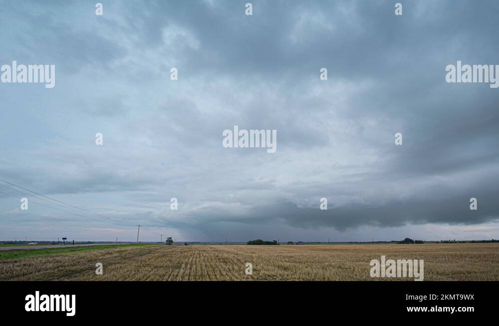 This a series of daylight storm chasing expedition in the Mid-West ...