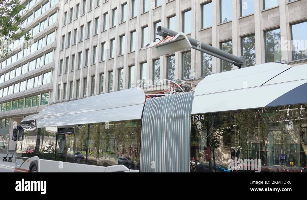 Green energy bus Stock Videos & Footage - HD and 4K Video Clips - Alamy