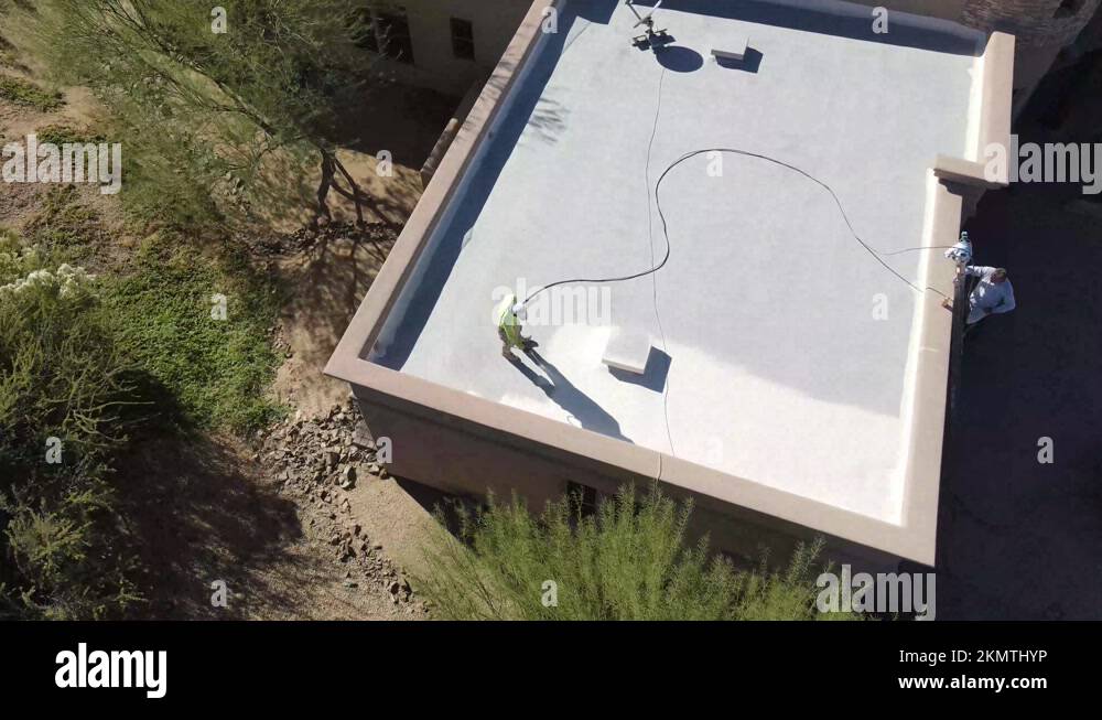 Installing roof Stock Videos & Footage - HD and 4K Video Clips - Alamy