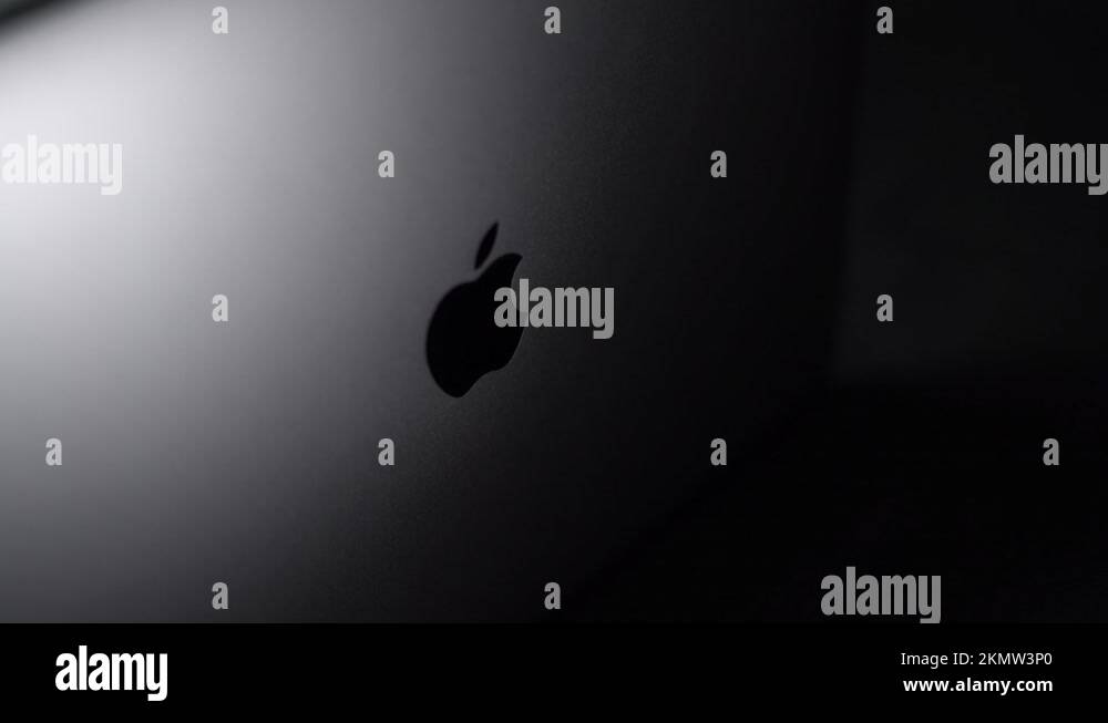 Macbook logo Stock Videos & Footage - HD and 4K Video Clips - Alamy