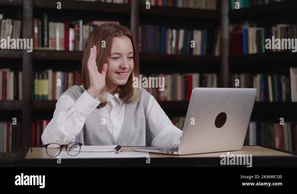 Using tutor Stock Videos & Footage - HD and 4K Video Clips - Alamy