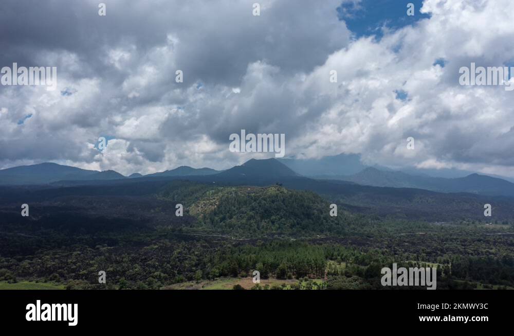 Volcan paricutin Stock Videos & Footage - HD and 4K Video Clips - Alamy