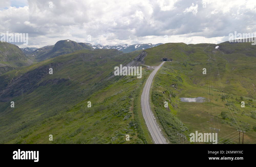 Road sogn Stock Videos & Footage - HD and 4K Video Clips - Alamy