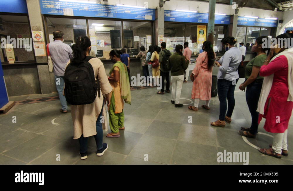 Railwayoffice Stock Videos & Footage - HD and 4K Video Clips - Alamy