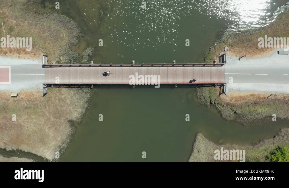 Overhead footbridge Stock Videos & Footage - HD and 4K Video Clips - Alamy