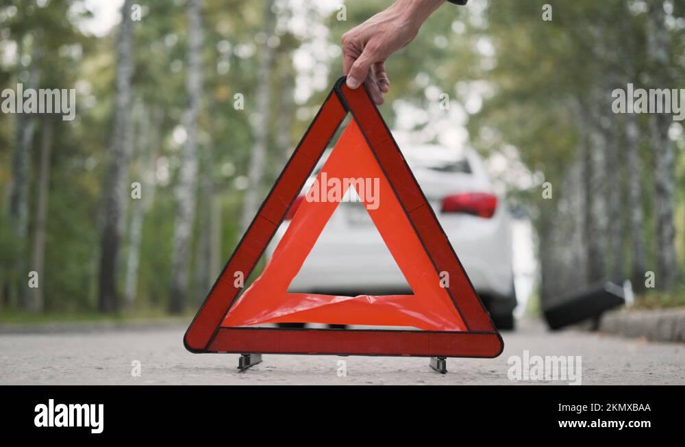 Car triangle Stock Videos & Footage - HD and 4K Video Clips - Alamy