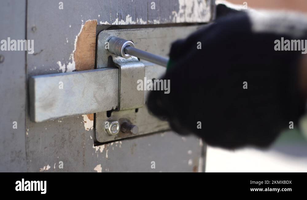 Power lock latch Stock Videos & Footage - HD and 4K Video Clips - Alamy
