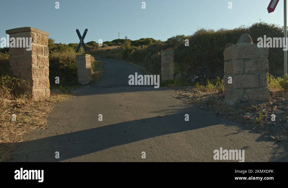 Rustic road signs Stock Videos & Footage - HD and 4K Video Clips - Alamy