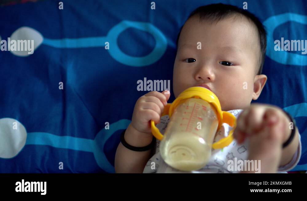 Play leg Stock Videos & Footage - HD and 4K Video Clips - Alamy