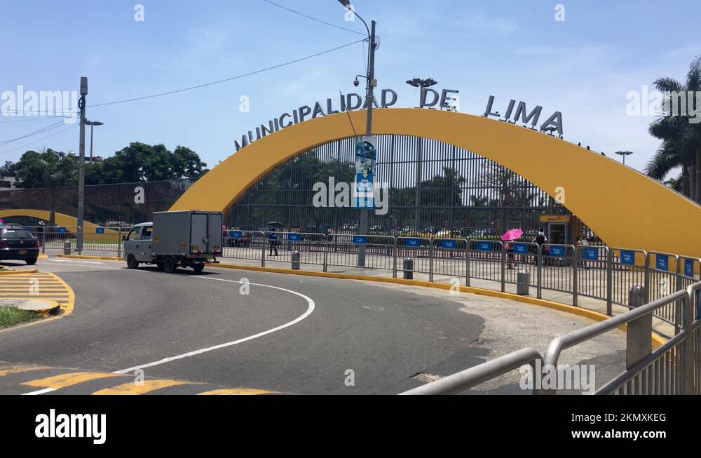 Peru - Lima - Zoo / Parque de las Leyendas / Garden / Animals / Huaca ...