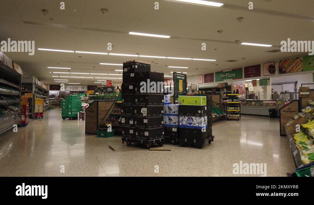 Empty retail units Stock Videos & Footage - HD and 4K Video Clips - Alamy