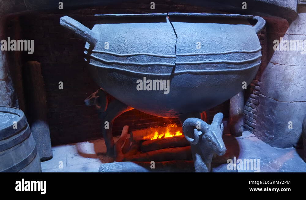 Cauldron boiling magic potion Stock Videos & Footage - HD and 4K Video ...