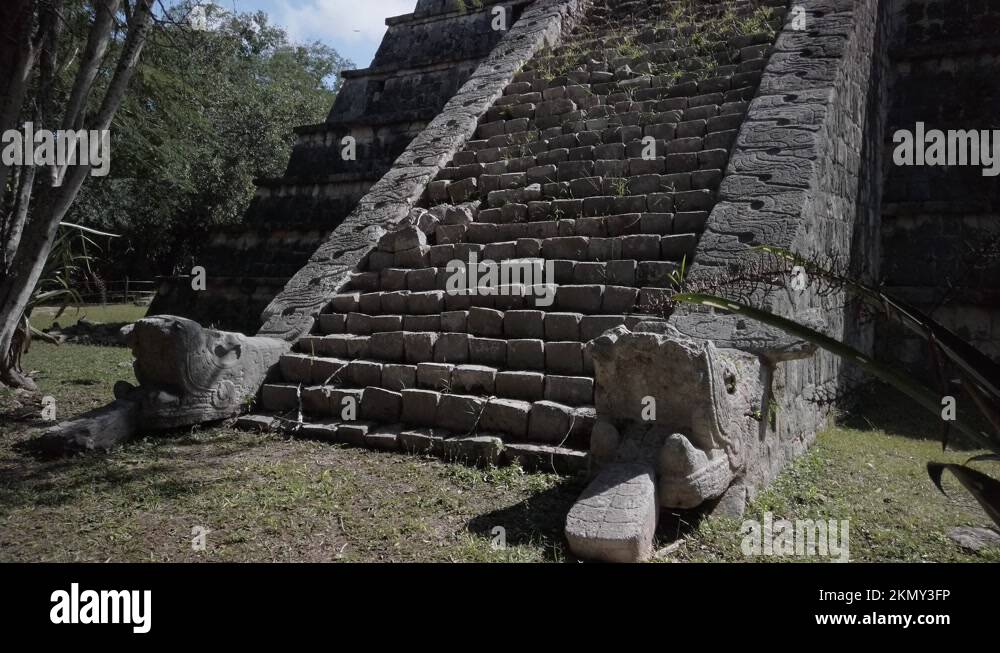 Mayan serpent Stock Videos & Footage - HD and 4K Video Clips - Alamy