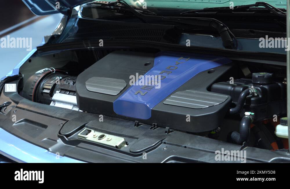 Hydrogen car engine Stock Videos & Footage - HD and 4K Video Clips - Alamy