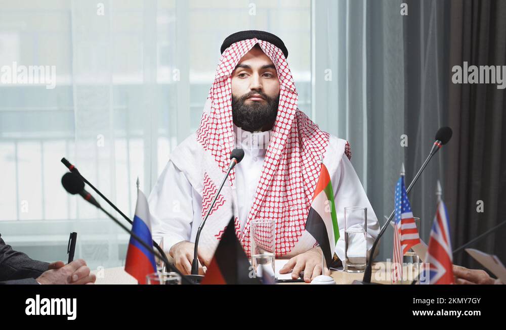 Traditional emirates clothes Stock Videos & Footage - HD and 4K Video ...