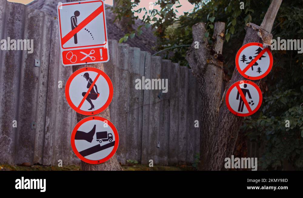 Funny road signs. The toilet is not here, it is forbidden to urinate ...