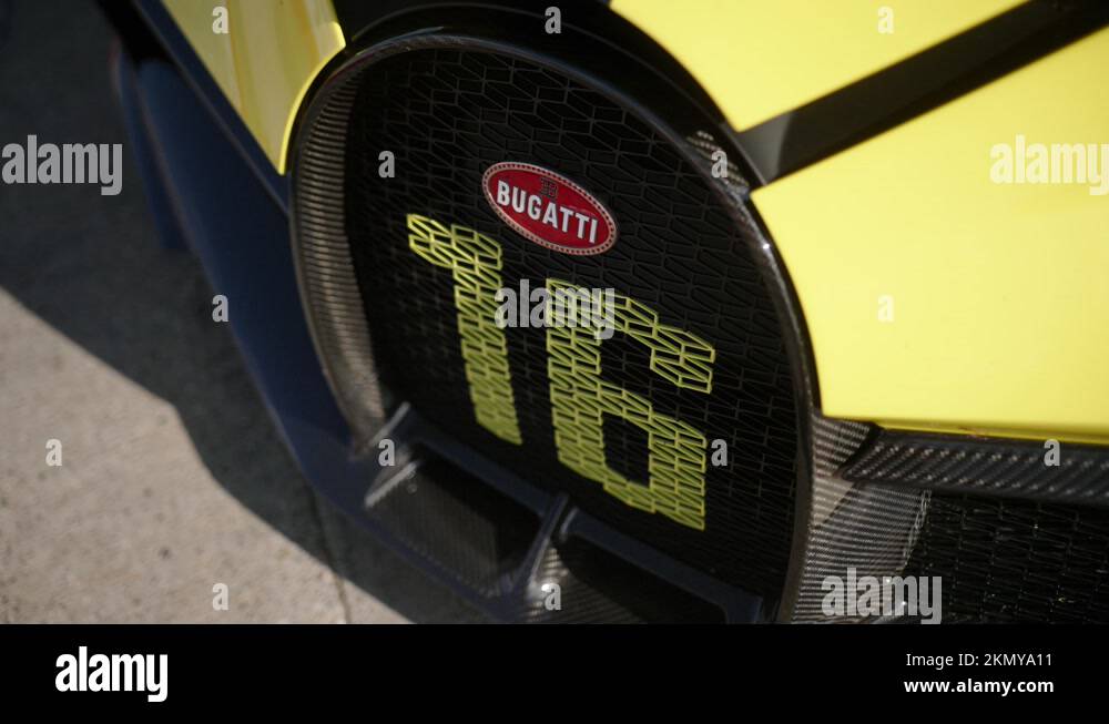 Bugatti chiron carbon fibre front grill. hypercar supercar details ...