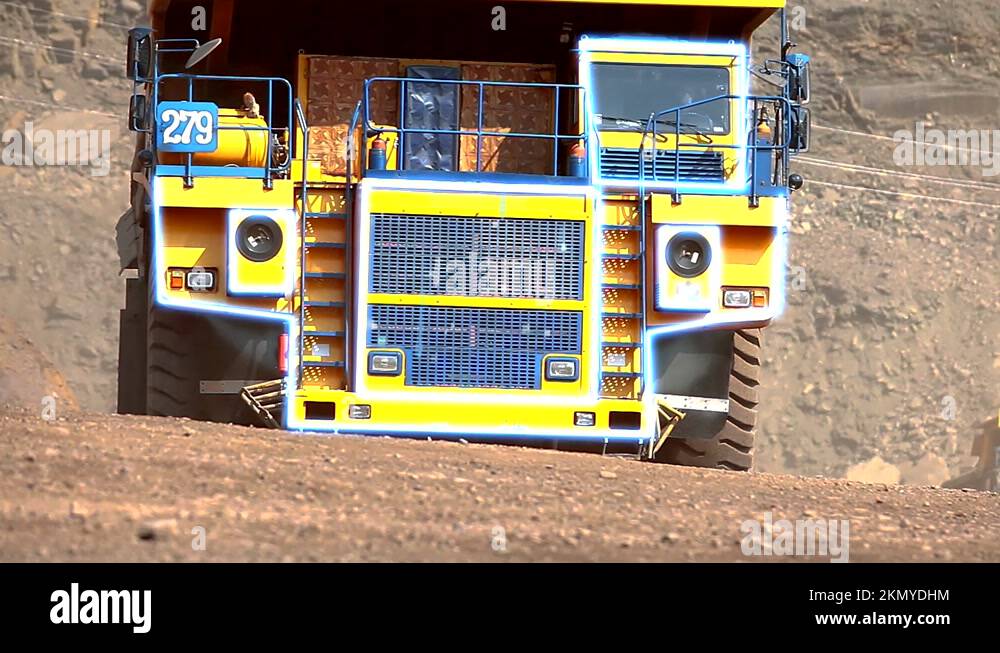 Tipper lorry quarry truck Stock Videos & Footage - HD and 4K Video ...