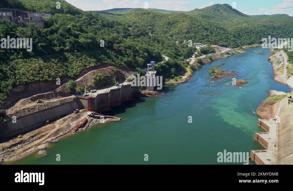 Zambezi river dam Stock Videos & Footage - HD and 4K Video Clips - Alamy