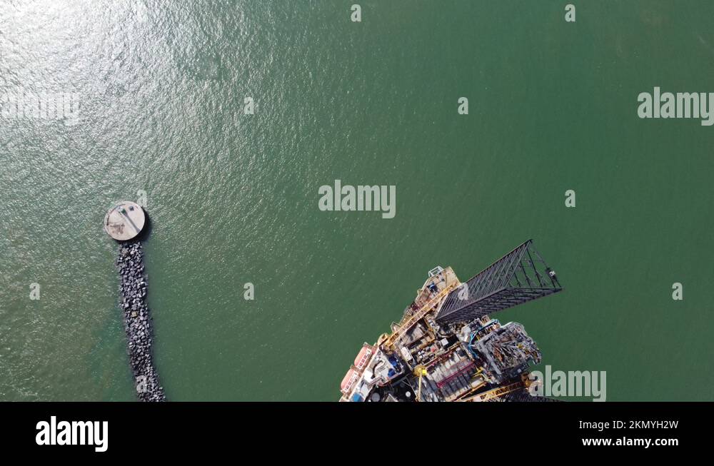 North sea oil rig Stock Videos & Footage - HD and 4K Video Clips - Alamy