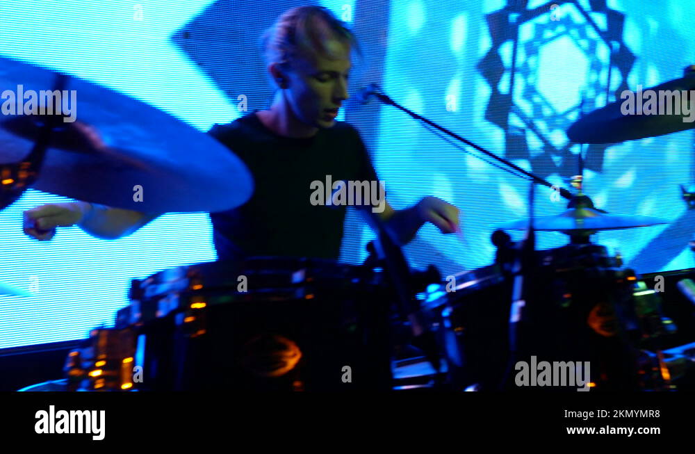 Dynamic drum Stock Videos & Footage - HD and 4K Video Clips - Alamy