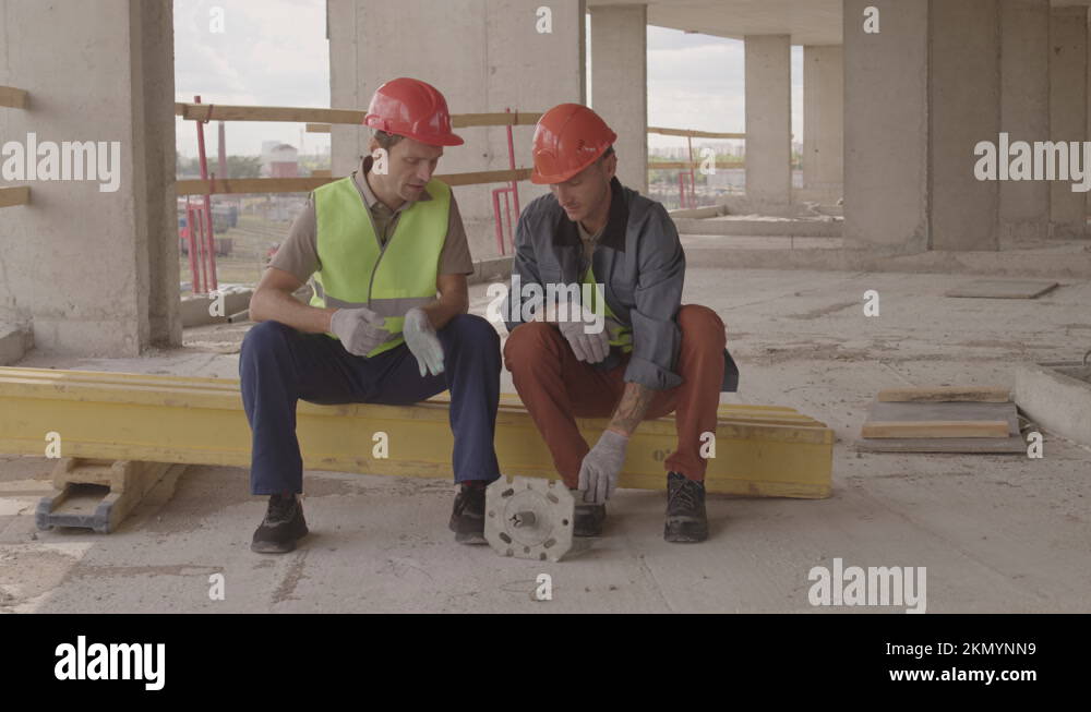 Sitting site Stock Videos & Footage - HD and 4K Video Clips - Alamy