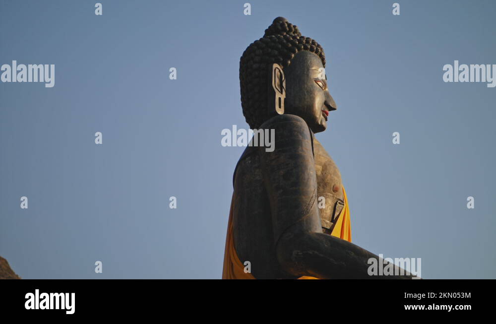 Colossal buddha Stock Videos & Footage - HD and 4K Video Clips - Alamy
