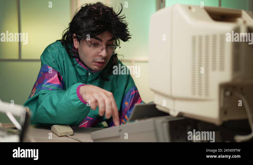 Computer 90s Stock Videos & Footage - HD and 4K Video Clips - Alamy