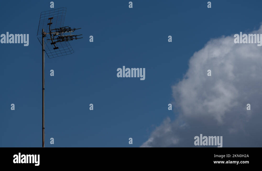 Antenna reception Stock Videos & Footage - HD and 4K Video Clips - Alamy