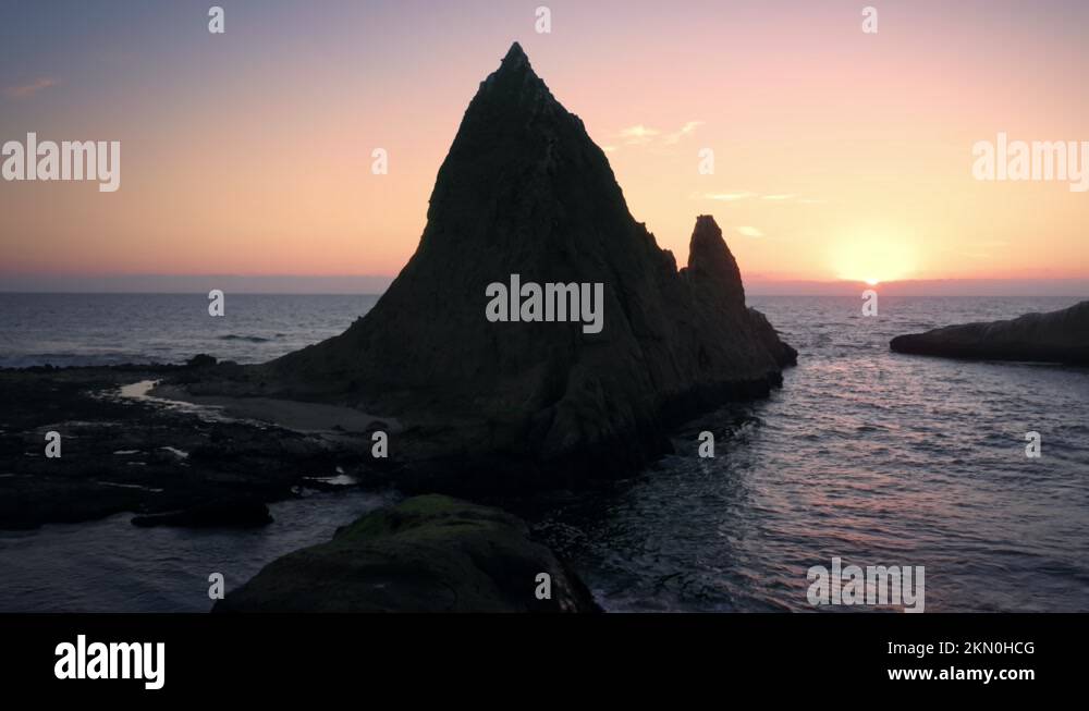 Shark fin aerial Stock Videos & Footage - HD and 4K Video Clips - Alamy