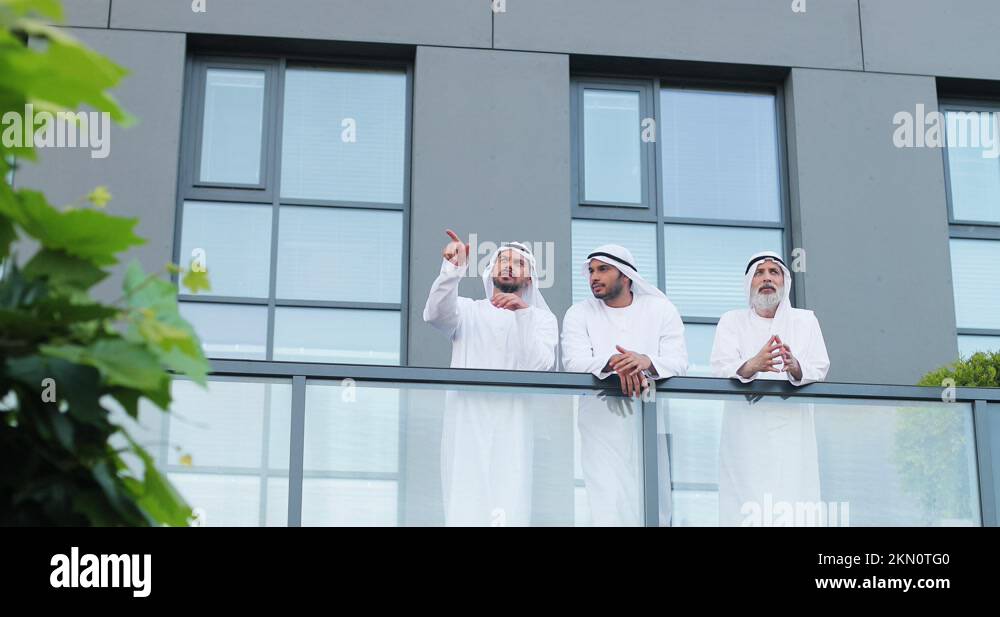 Saudi sheikh Stock Videos & Footage - HD and 4K Video Clips - Alamy