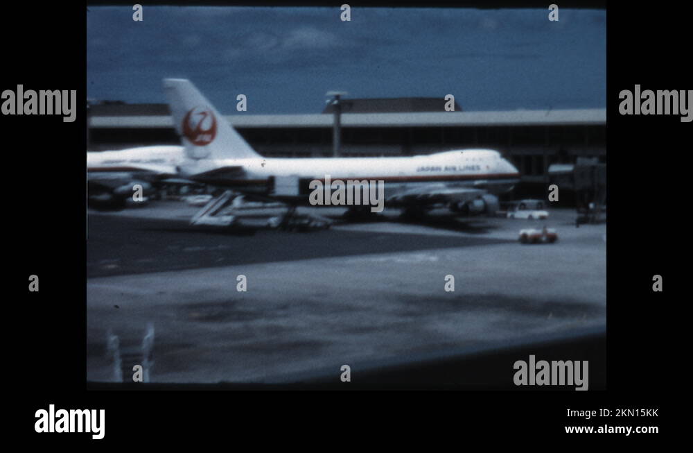 Boeing 747 japan airlines Stock Videos & Footage - HD and 4K Video ...