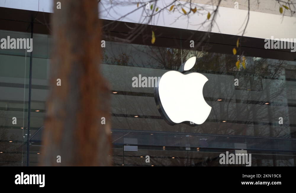 Apple logo sign Stock Videos & Footage - HD and 4K Video Clips - Alamy
