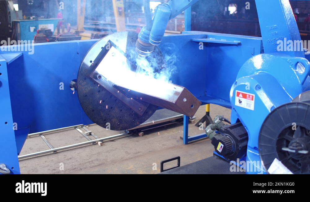 Robotic welding machine industrial fabrication Stock Videos & Footage ...
