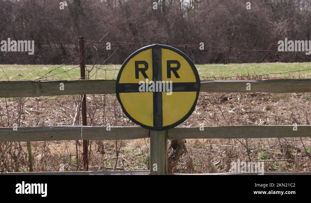 Round railroad sign Stock Videos & Footage - HD and 4K Video Clips - Alamy