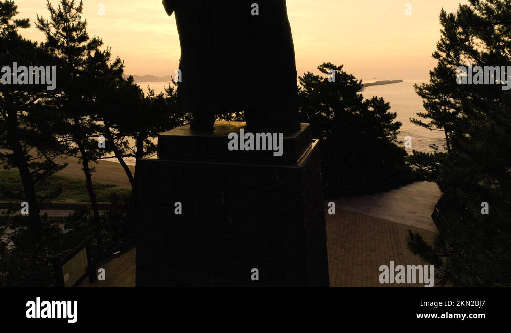 Copper statue of Sakamoto Ryoma standing on Hill of Katsurahama at ...