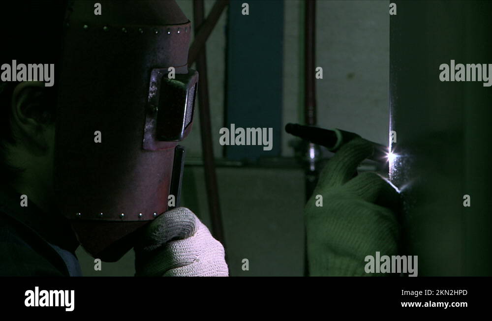 Mask welding Stock Videos & Footage - HD and 4K Video Clips - Alamy