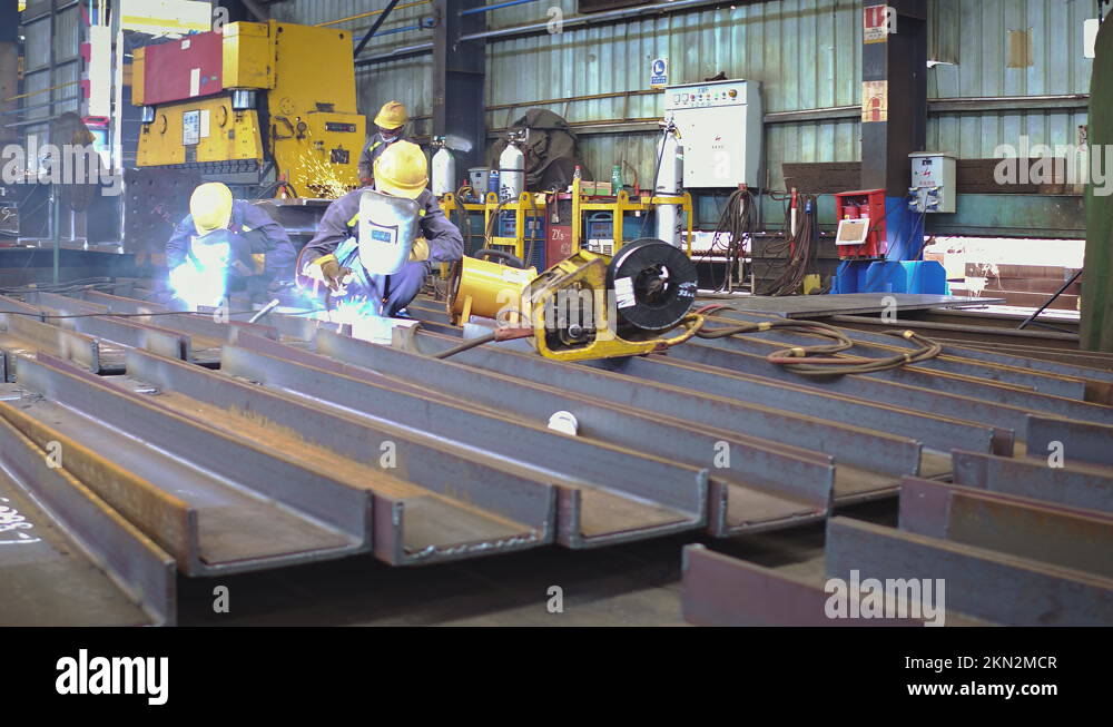 Channel beam Stock Videos & Footage - HD and 4K Video Clips - Alamy